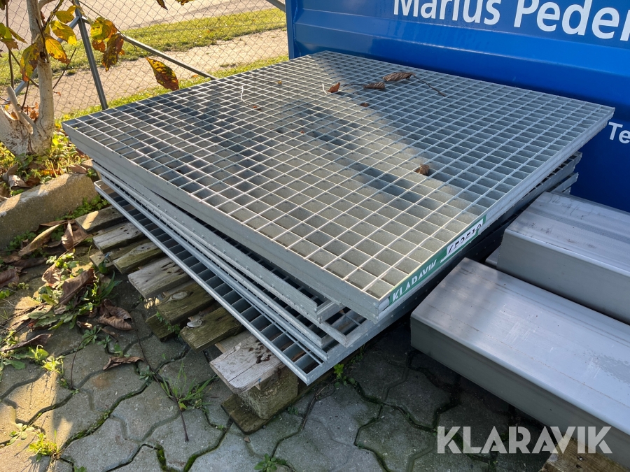 Gitterrist 1x1 meter, Køge, Klaravik auktioner