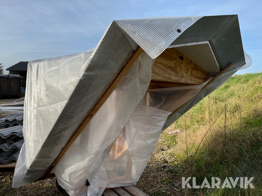 Kanap Tag, Varde, Klaravik auktioner