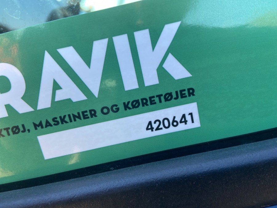 Klaravik Auktioner | Handicap bil