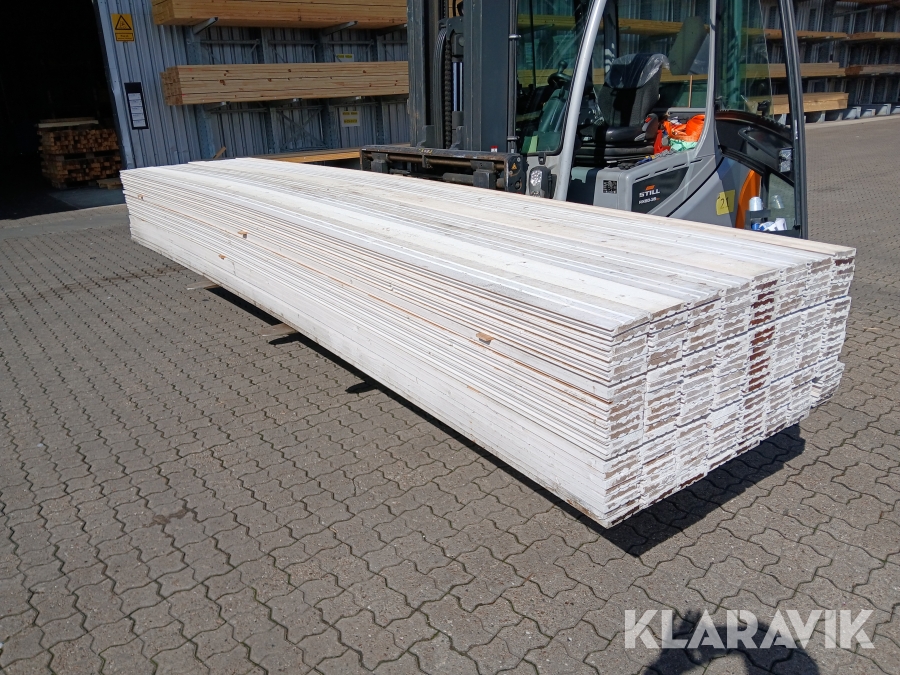 Isowood Overstern hvid grundmalet, Ringsted, Klaravik auktio