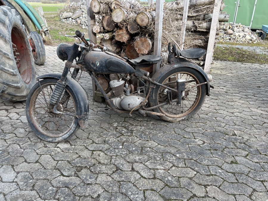 Motorcykel