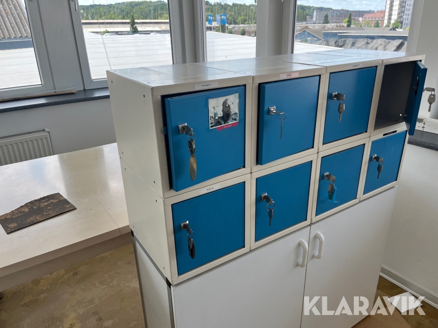 Diverse skabe, Vejle, Klaravik auktioner