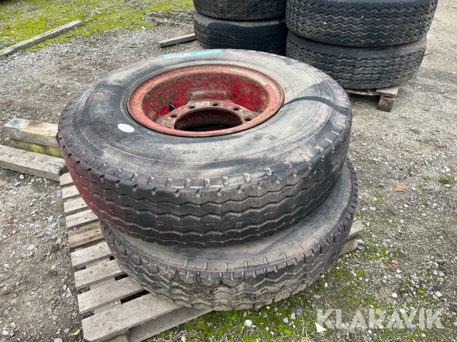 Dæk Michelin Radial regroovable, Næstved, Klaravik auktioner