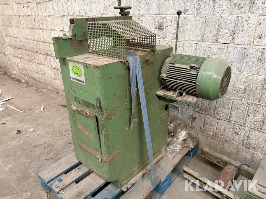 Lot: rulleborde, kapsav og elskab Lind maskiner KS-300, Ikas