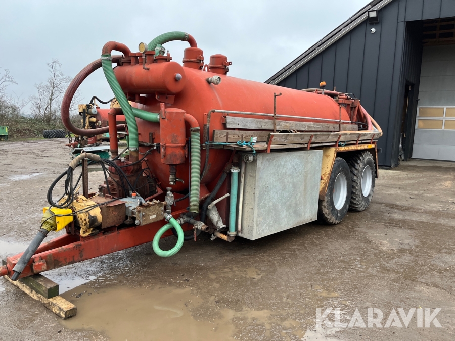 Slamsuger/spuler Samson 10000 Liter, Billund, Klaravik aukti